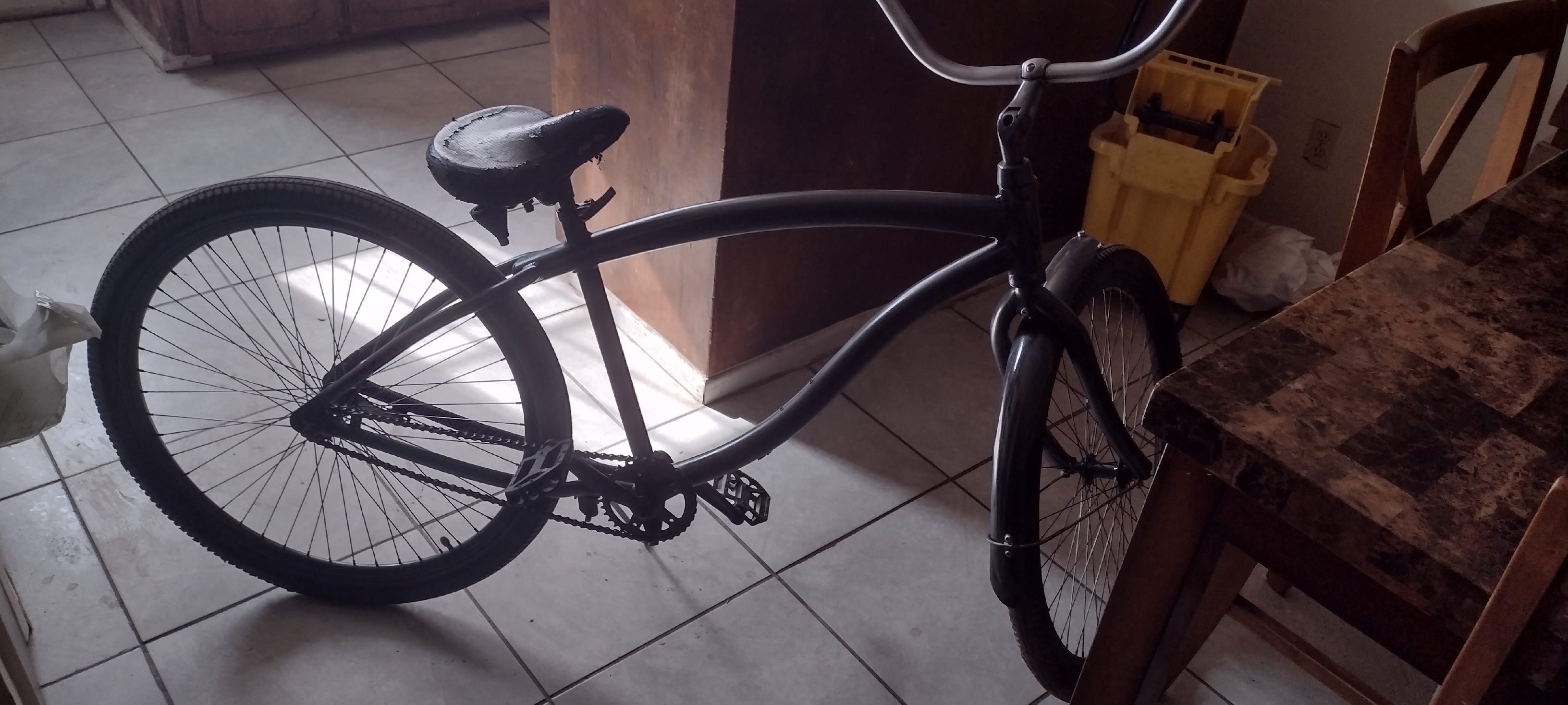 Cycle Force Group Beach cruiser