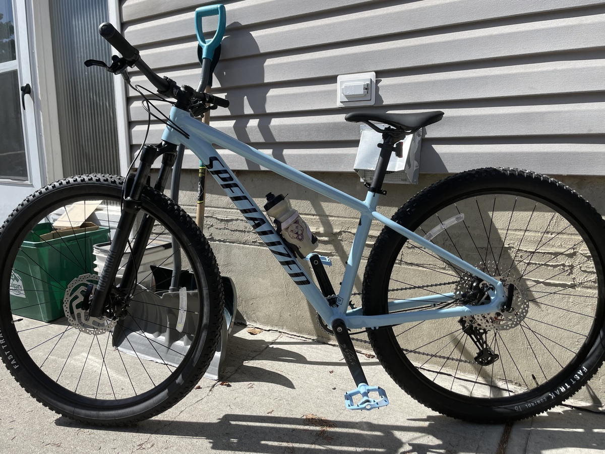 2022 Specialized Rockhopper Elite 29