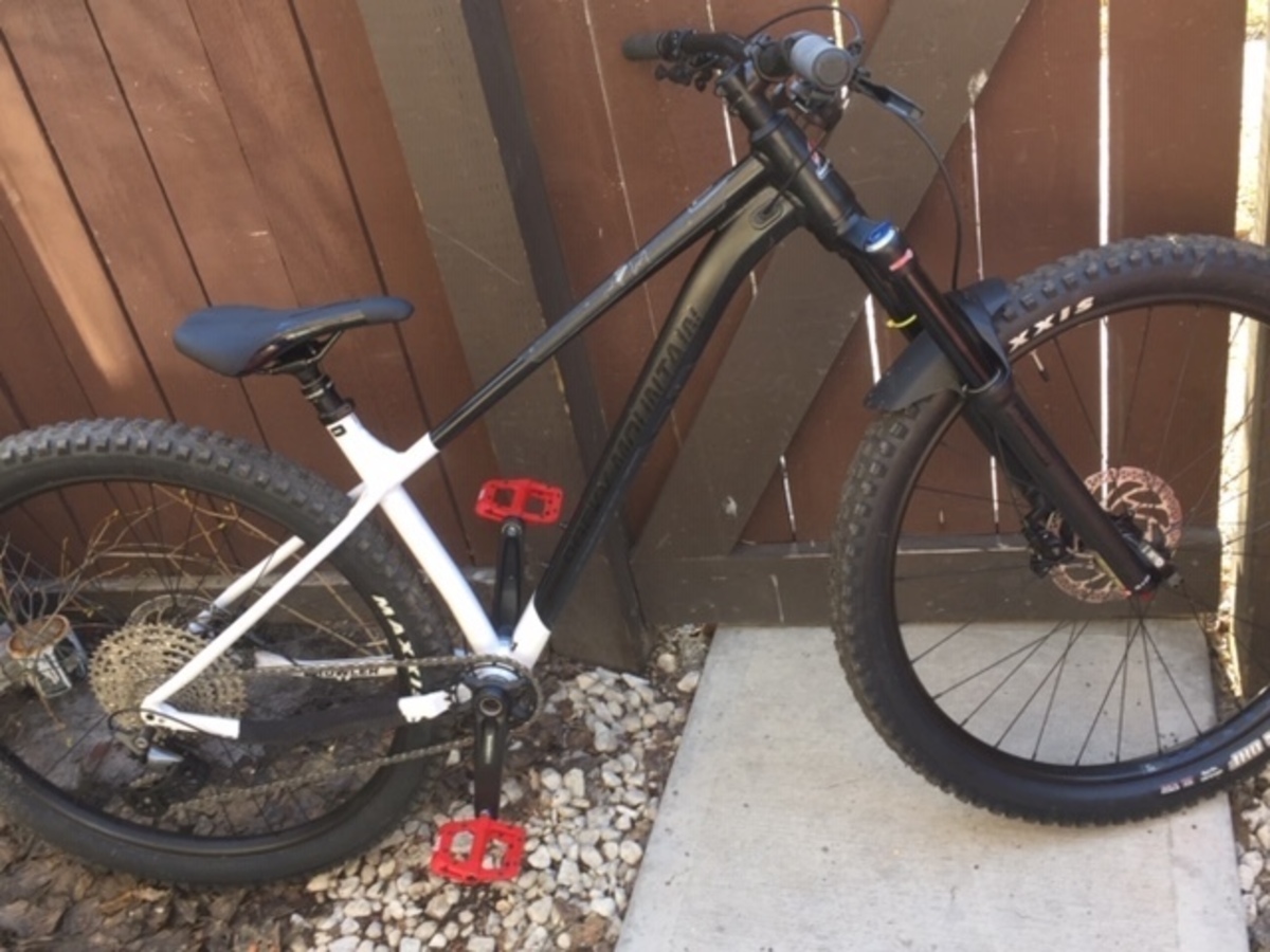 2022 Rocky Mountain Bicycles Growler 40
