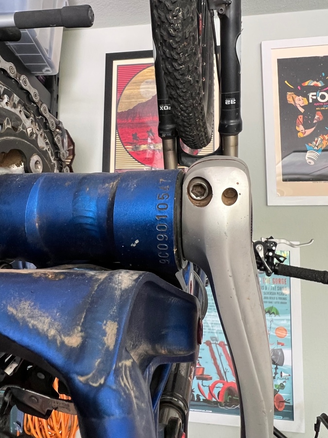 2022 Pivot Pivot Mach 4