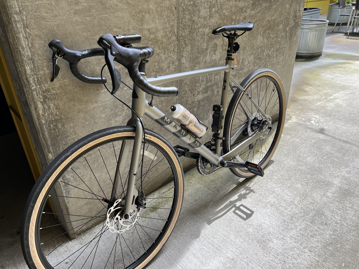 2022 Marin Bikes Lombard