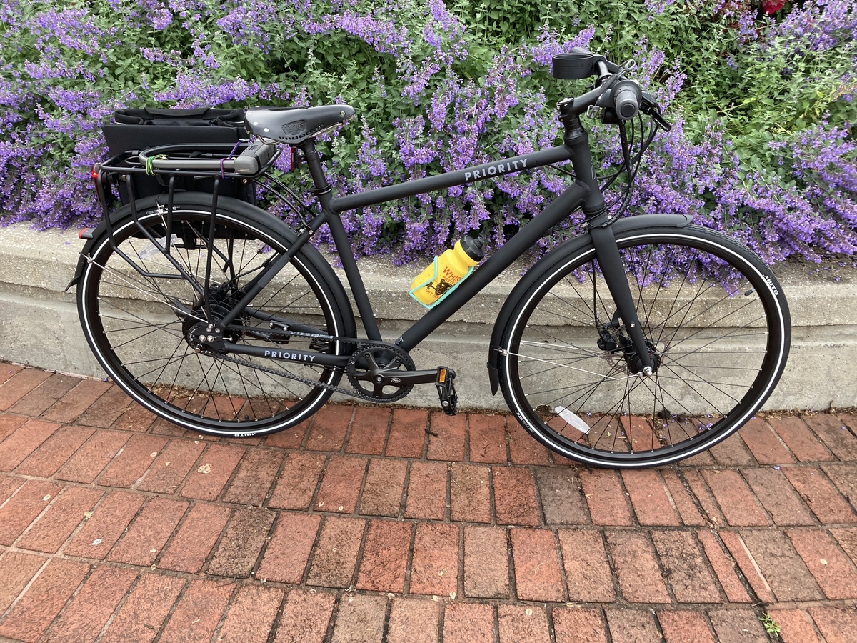 2022 Priority Bicycles Continuum Onyx