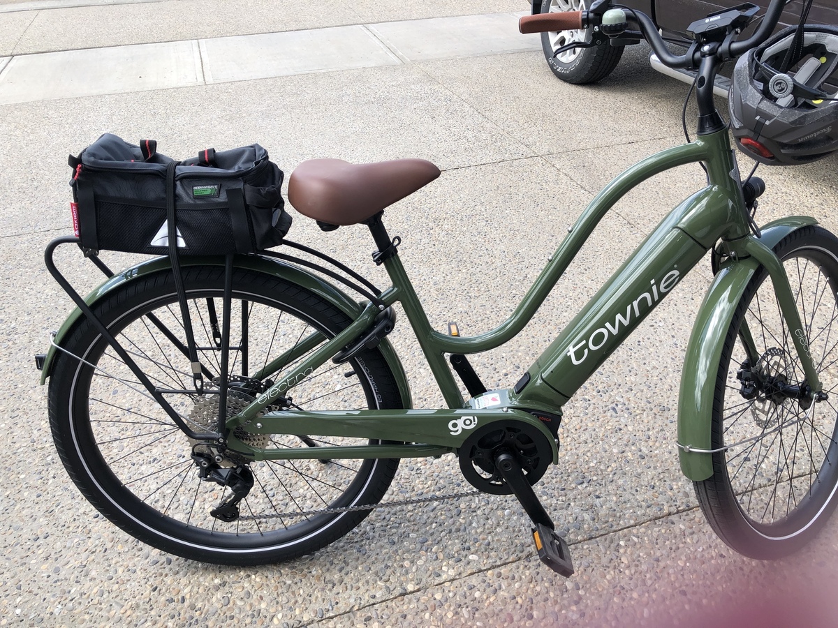 2022 Electra Step Thru