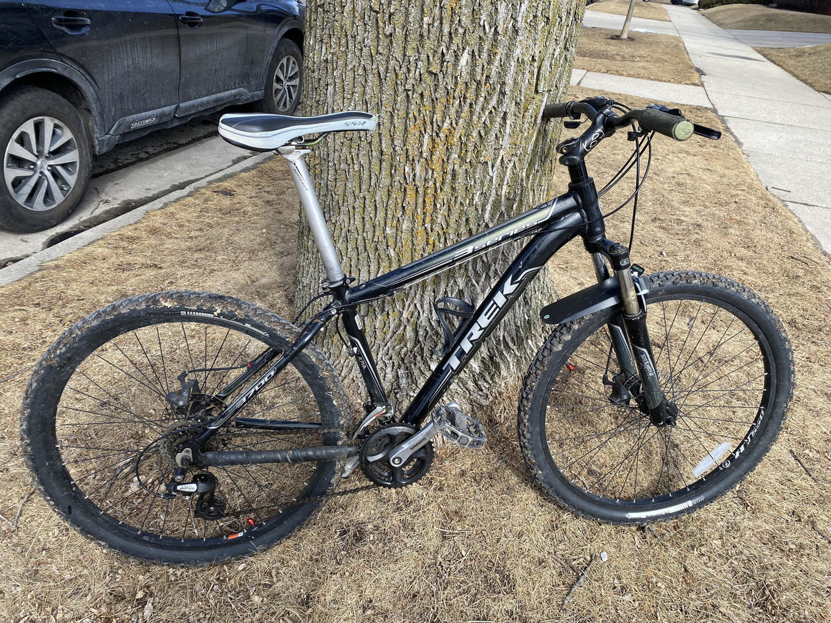 2010 Trek 3700