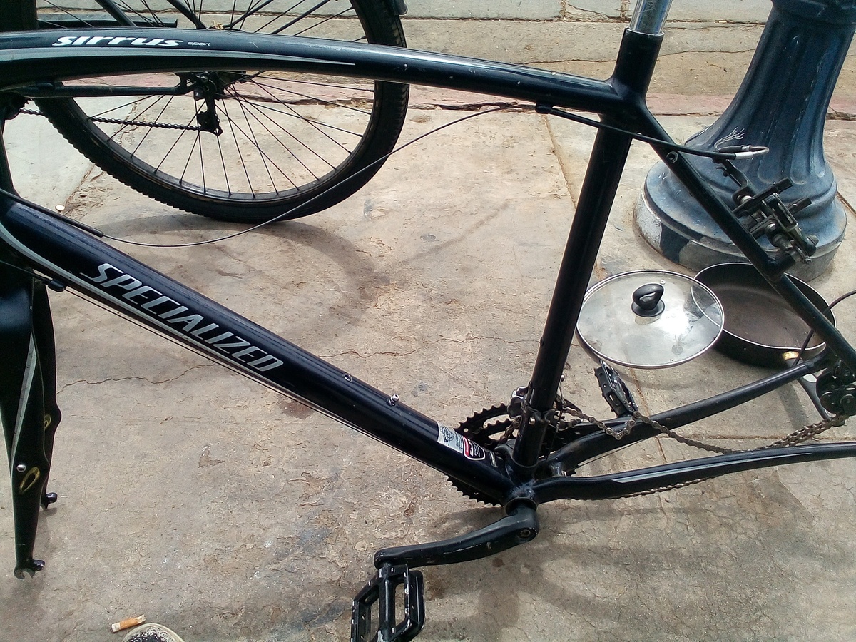 2022 Specialized Sirrus A1 Sport