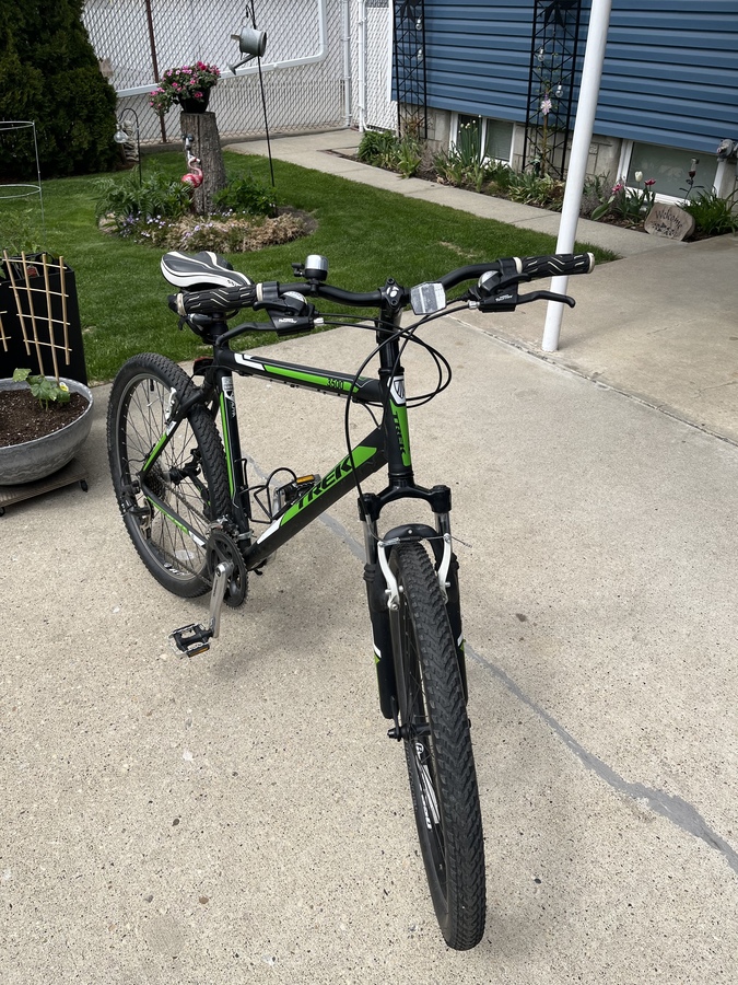 2015 Trek 3500 21inch