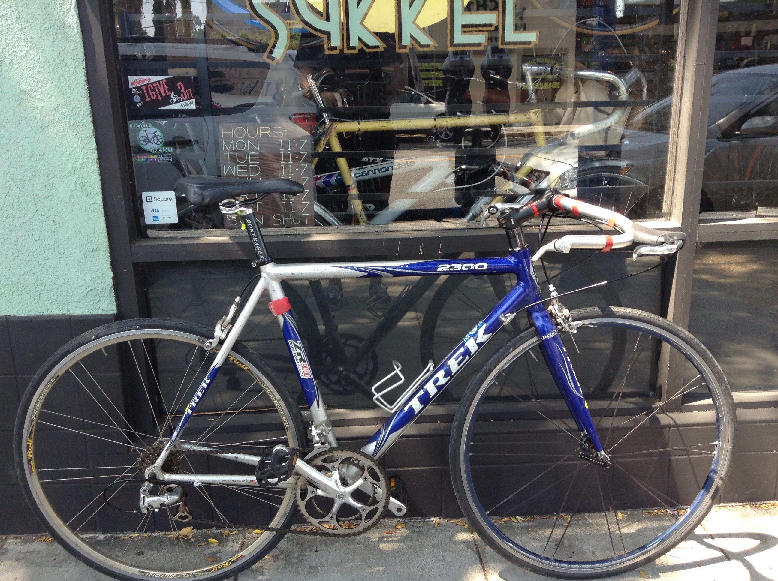 Trek 2300