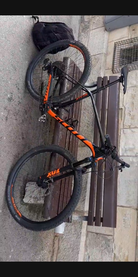 Stolen 2018 SCOTT Scale 925 2018