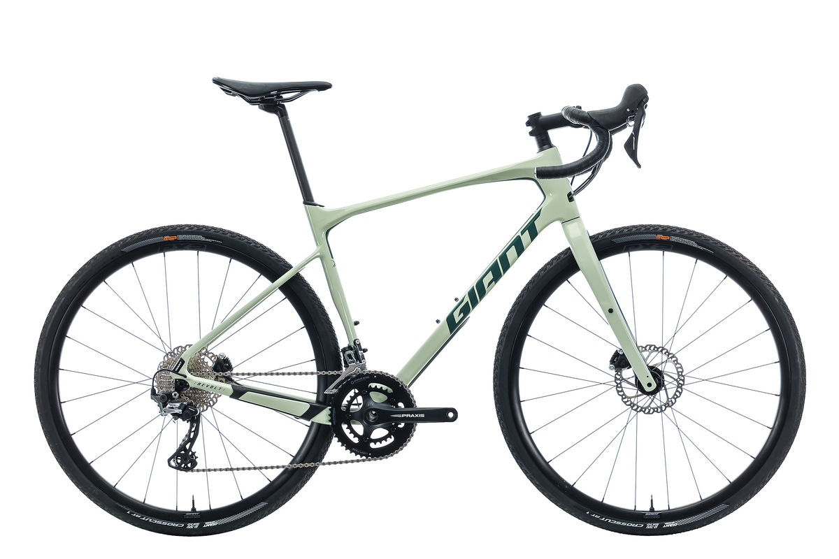 2021 Giant Revolt Advanced