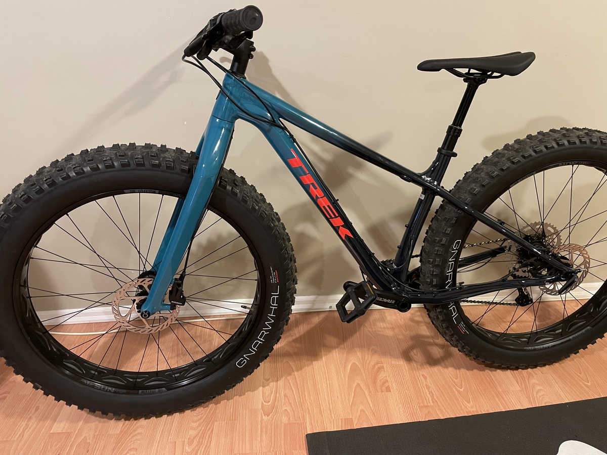 2022 Trek Farley 5
