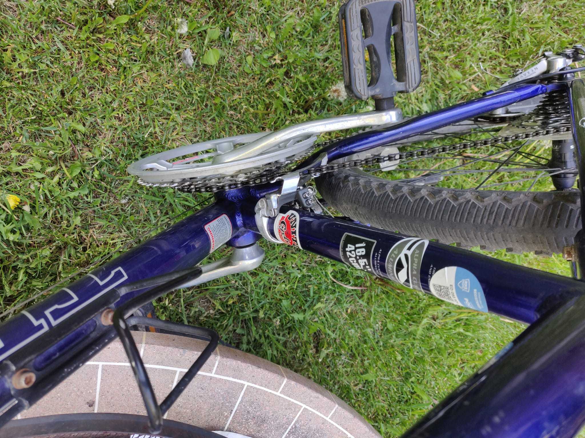 Trek Navigator 400
