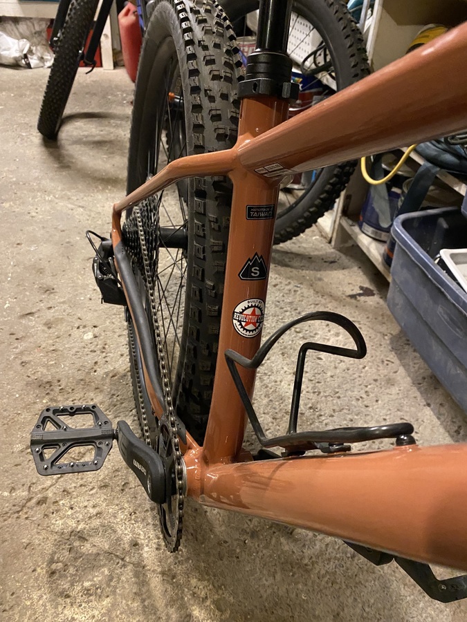 2022 Specialized Fuse Sport 27.5 Small Terra Cotta