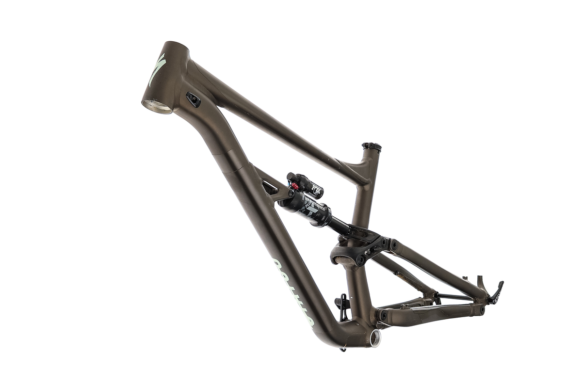 2022 Specialized Status 160