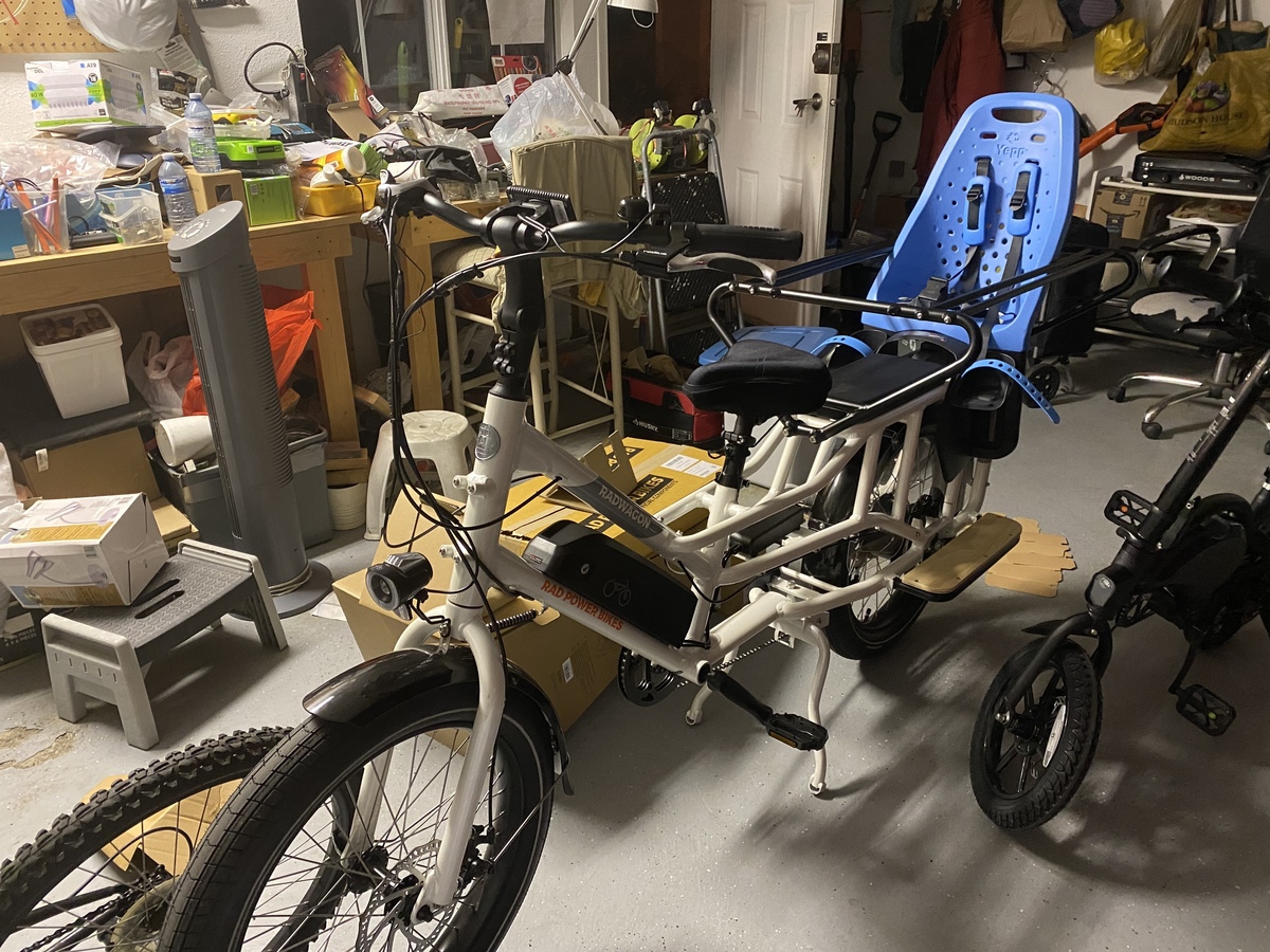 2022 Rad Power Bikes Radwagon 4 cargo bike rear
