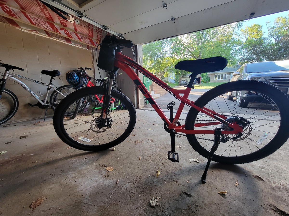 2022 GT Bicycles Stomper Pro