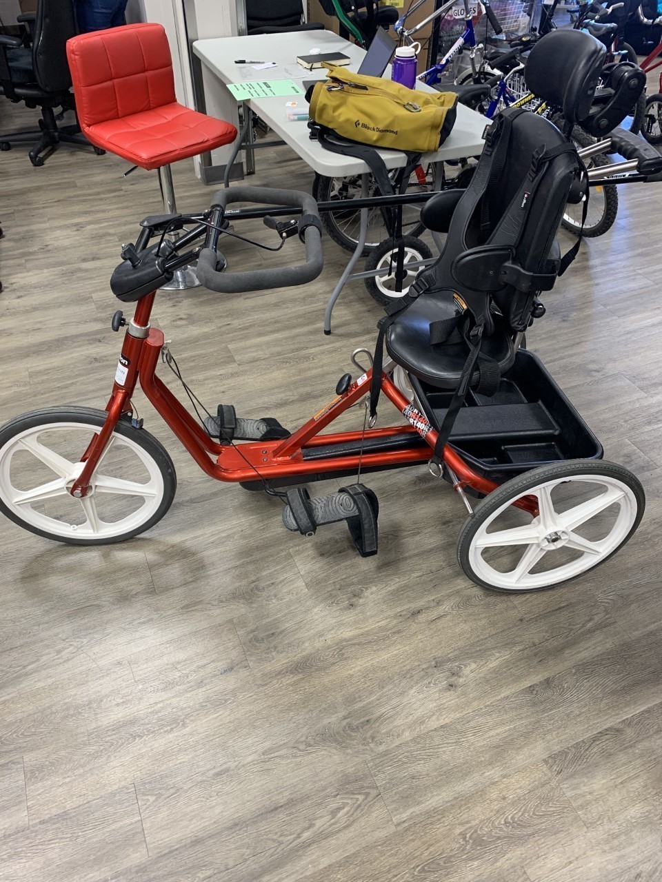 Rifton R140 (Rifton Large) tricycle