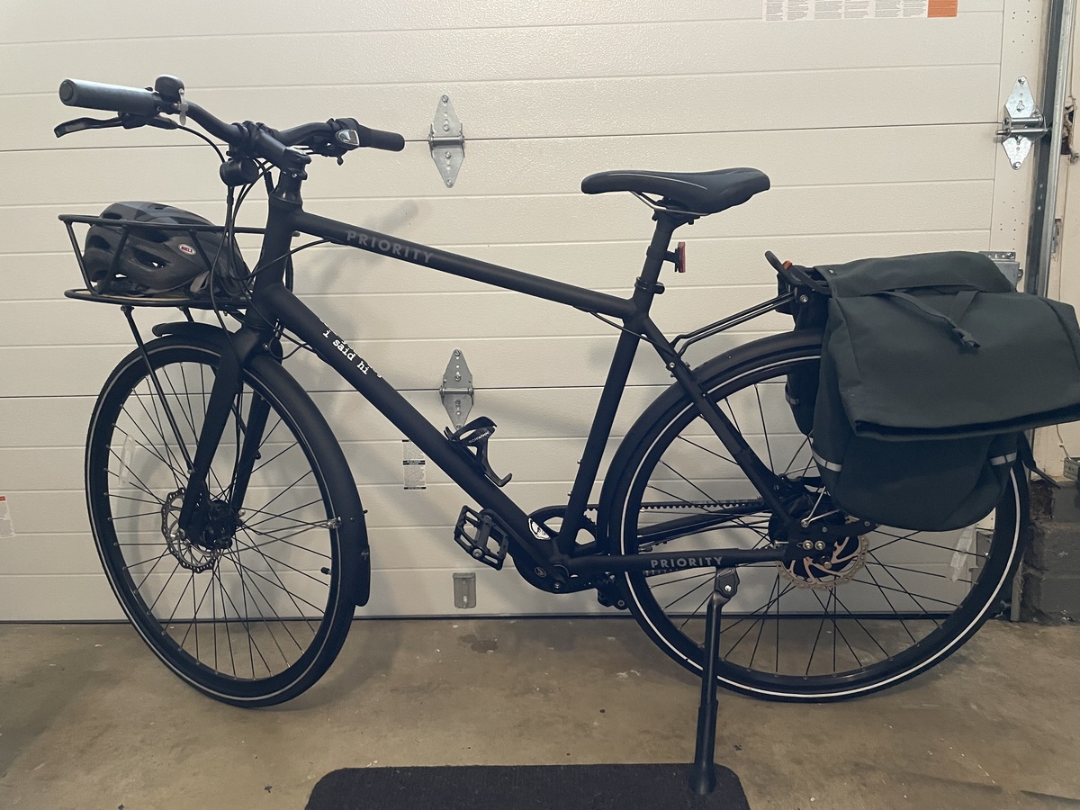 2022 Priority Bicycles Continuum Onyx - 21"
