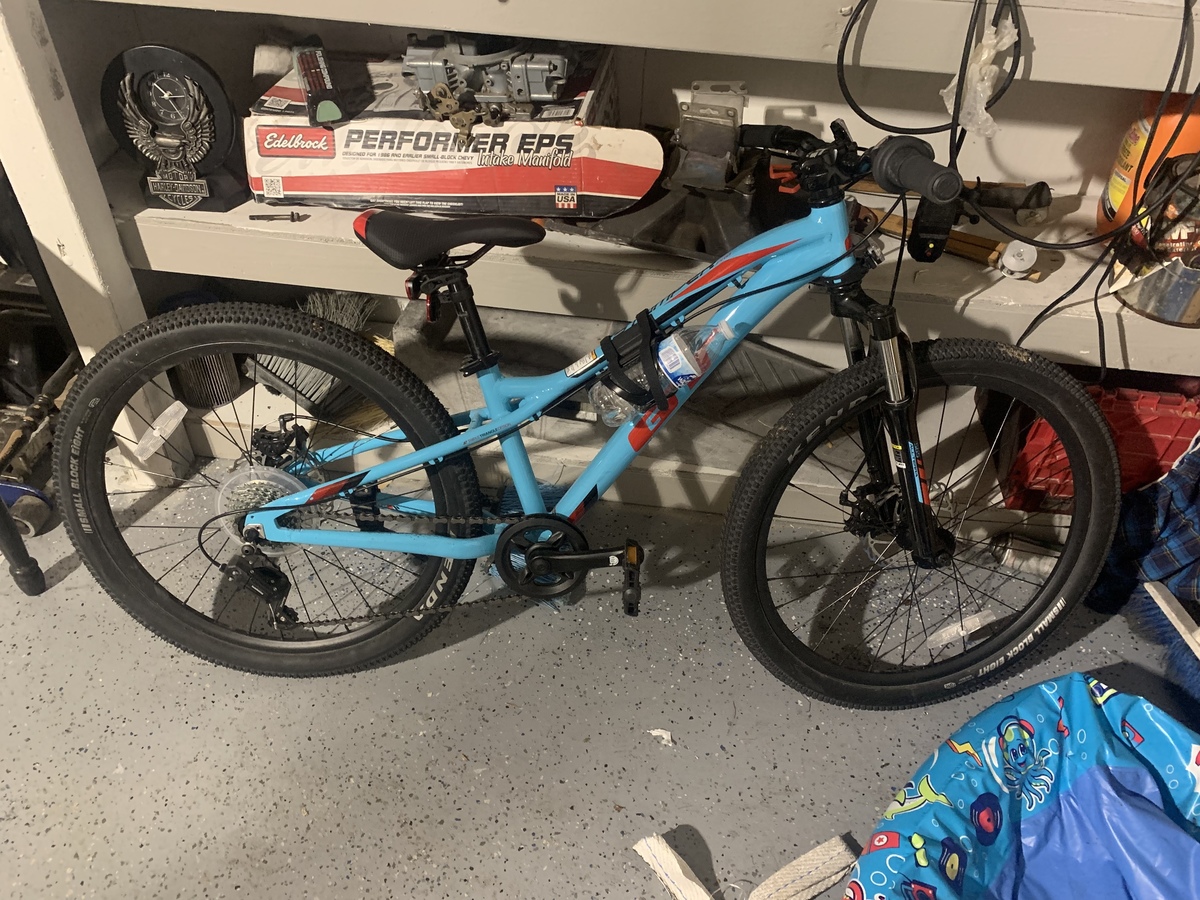 2020 GT Bicycles Stomper pro