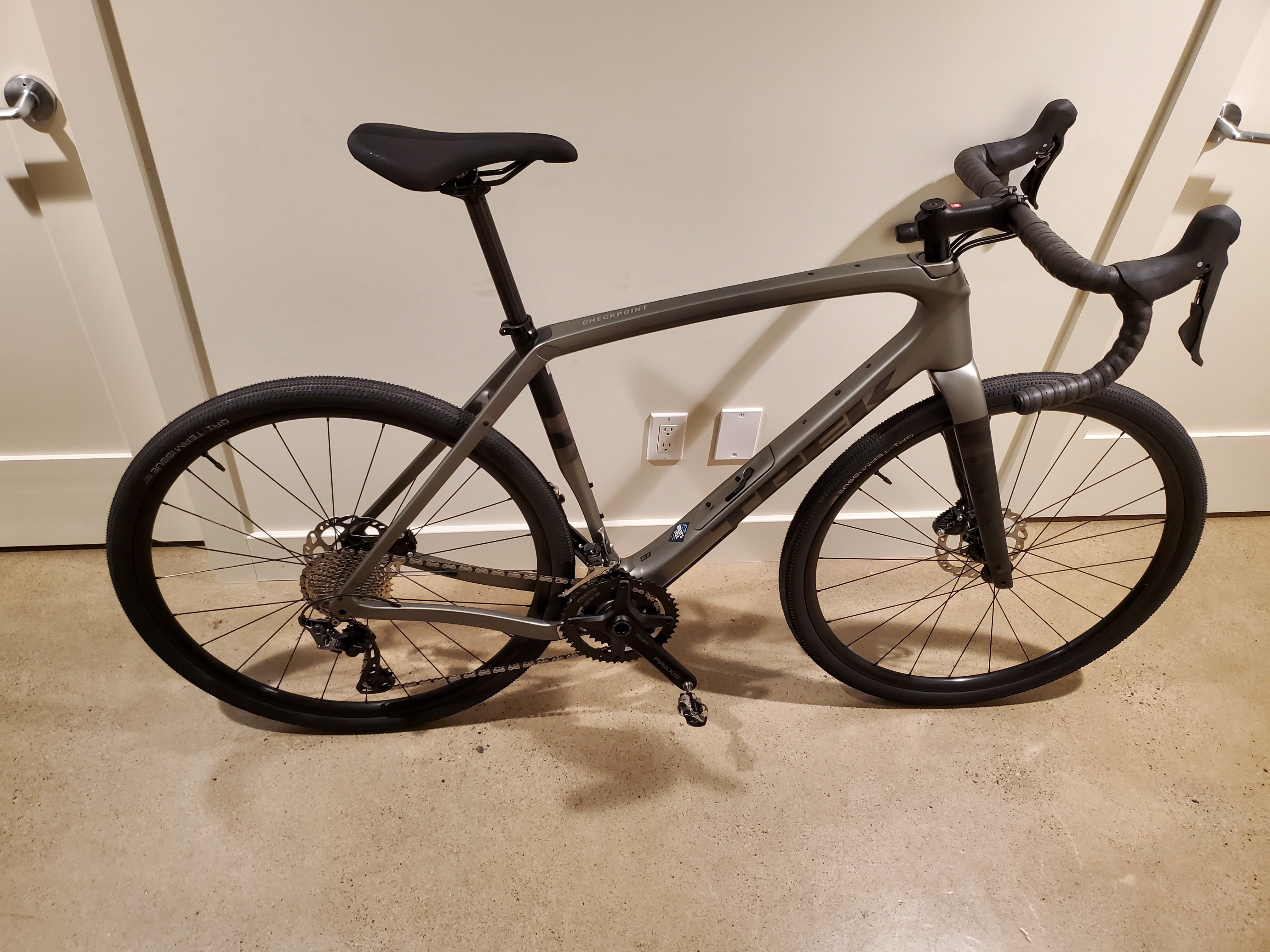 2022 Trek Checkpoint SL5