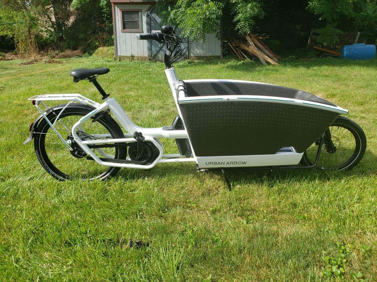 2022 Urban Arrow Family cargo bike (front storage)