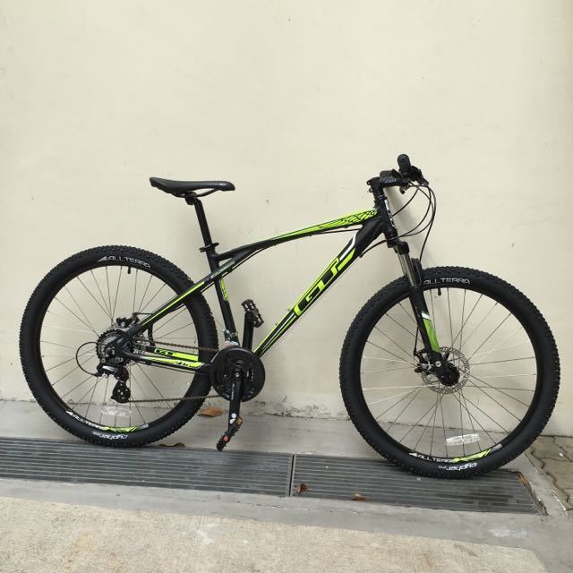 Stolen 2016 GT Bicycles Agressor COMP