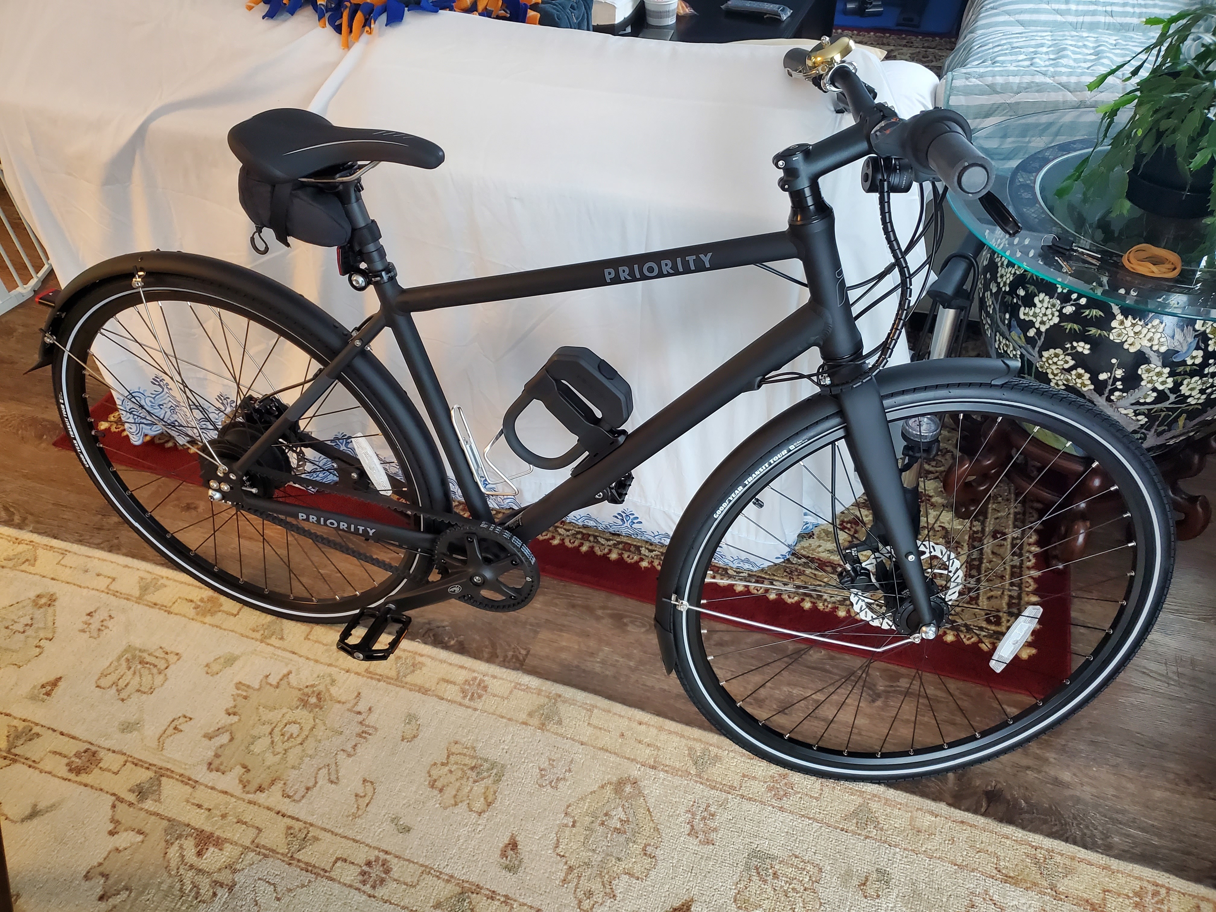 2022 Priority Bicycles Continuum Onyx