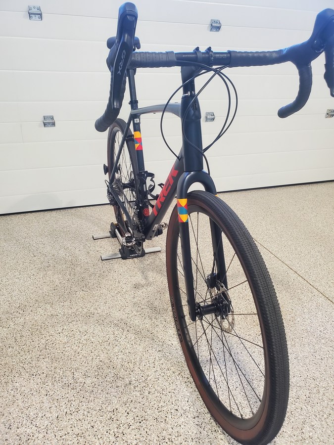 2022 Trek Checkpoint ALR 5