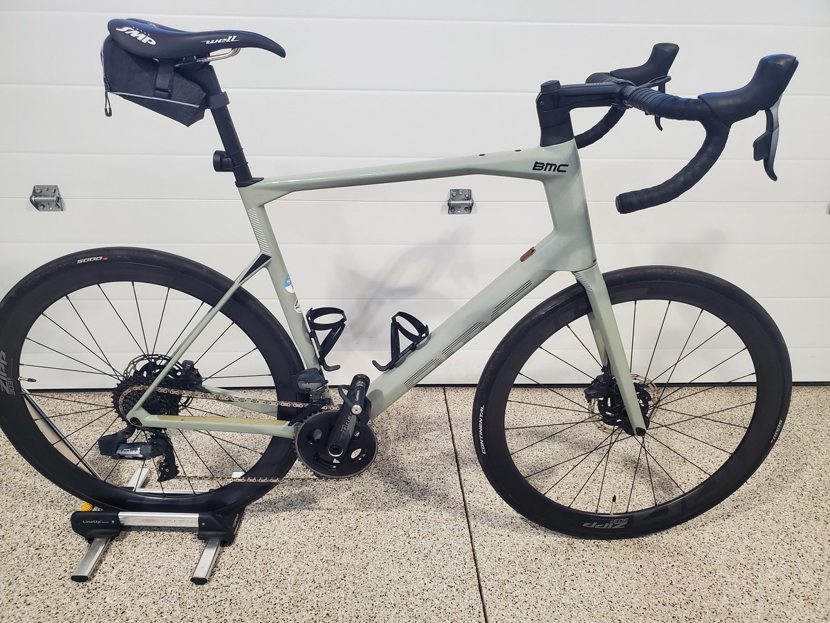 2021 BMC Road Machine 01 Three