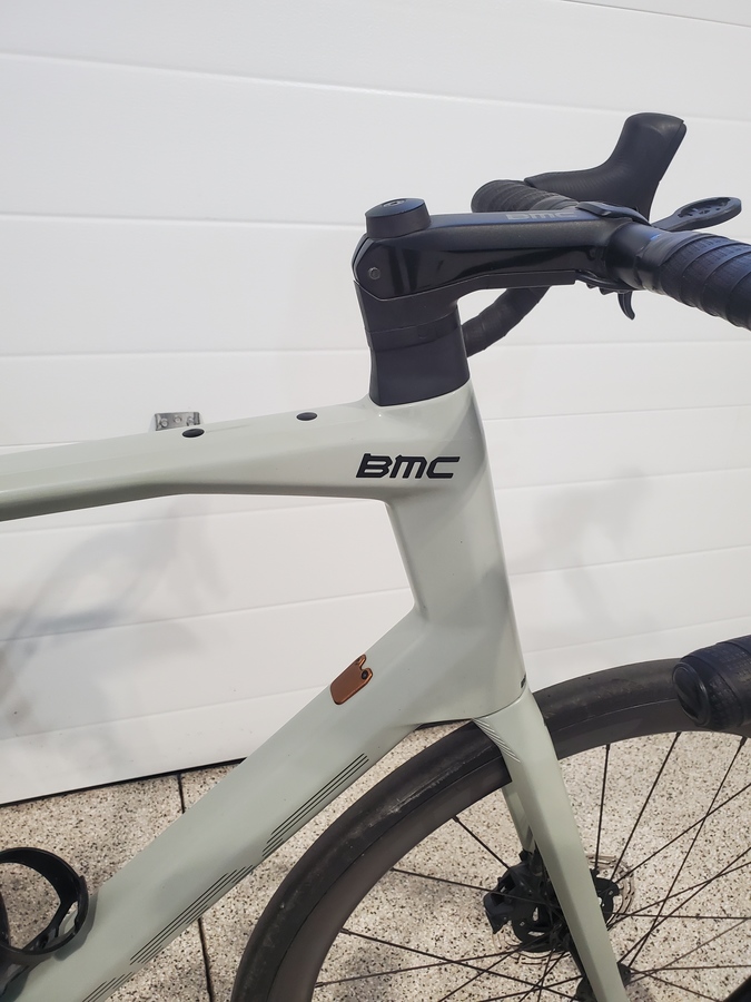 2021 BMC Road Machine 01 Three