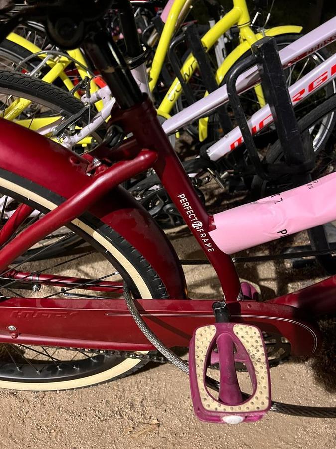 Huffy Perfect Fit frame with cruiser handle...