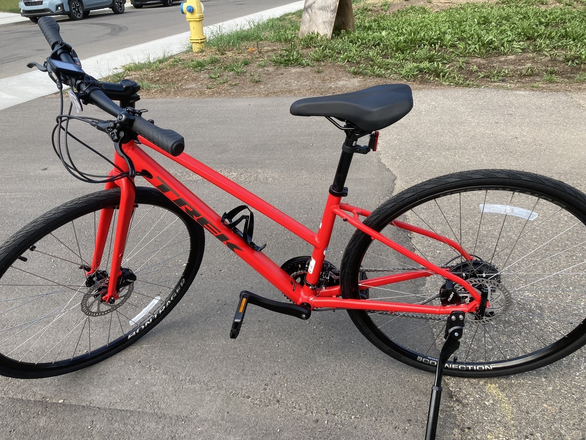 2023 Trek FX 2 Disc Stagger Fitness Bike Satin