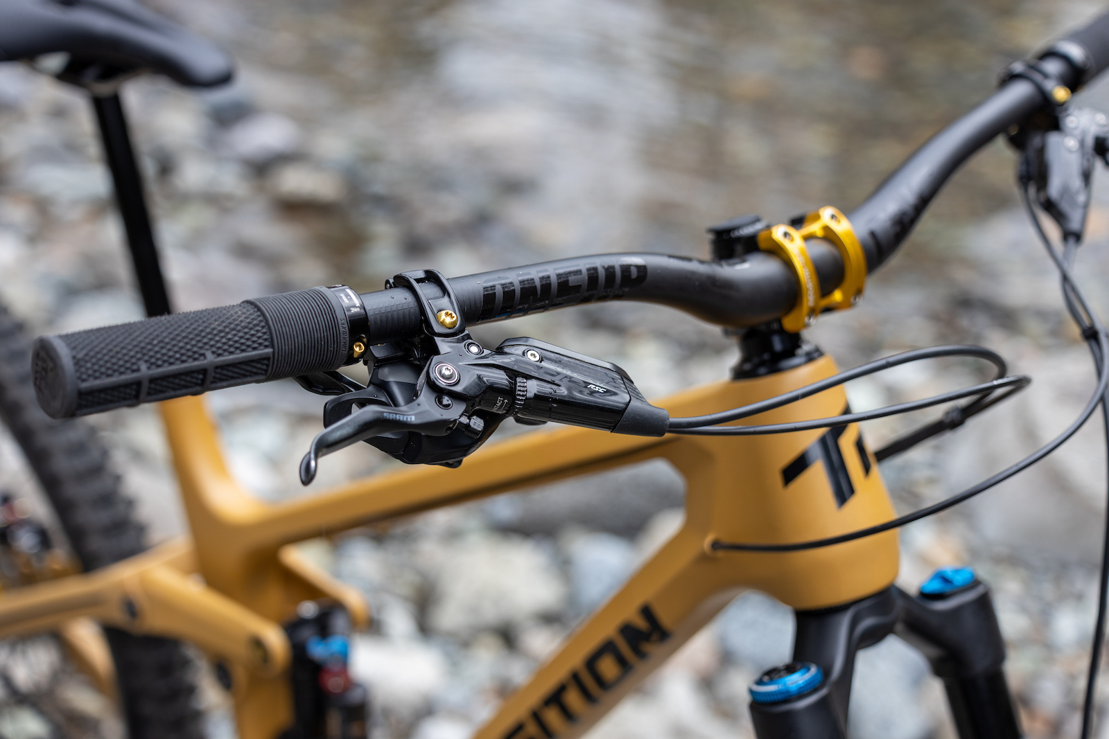 2020 Transition Bikes Sentinel