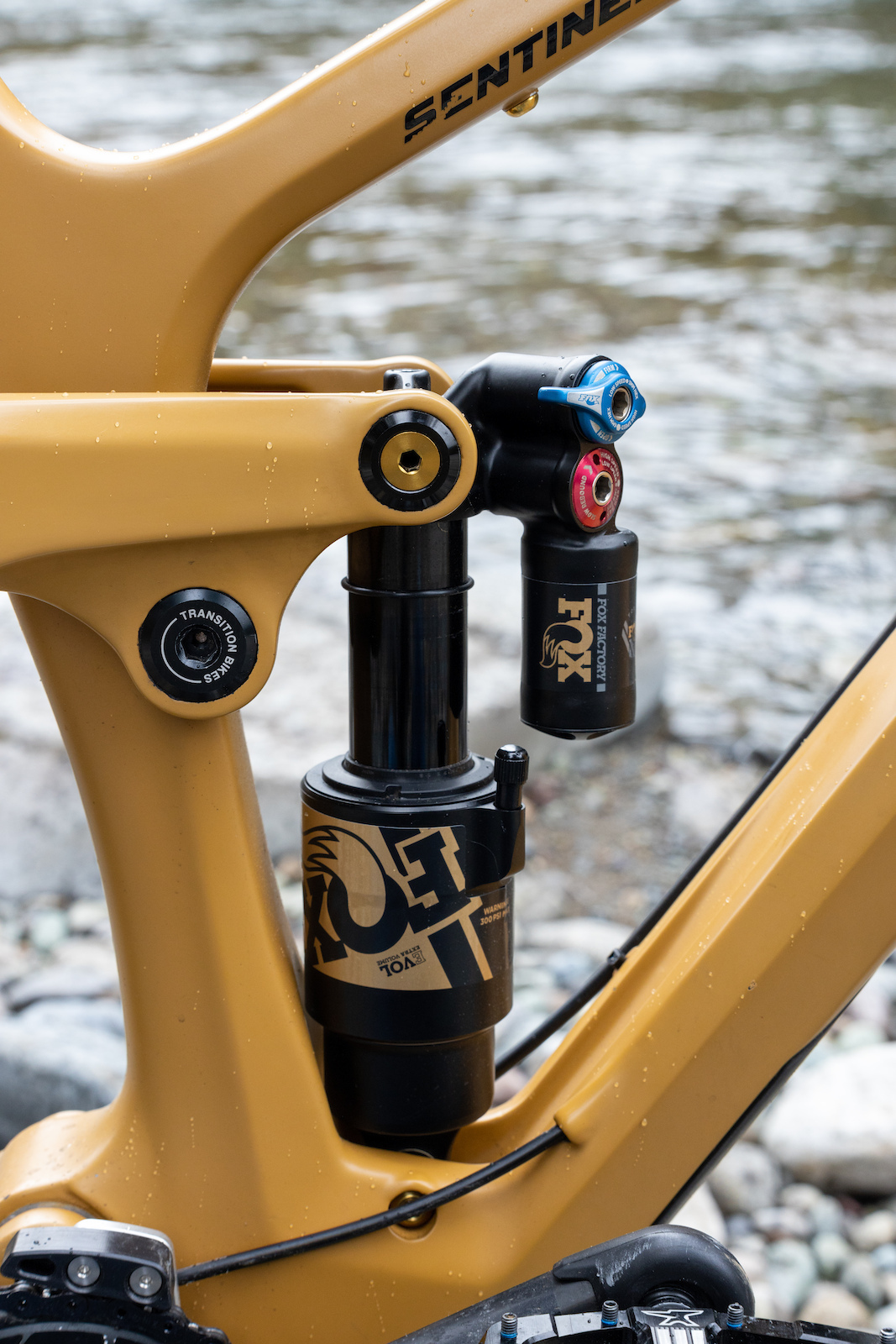 2020 Transition Bikes Sentinel