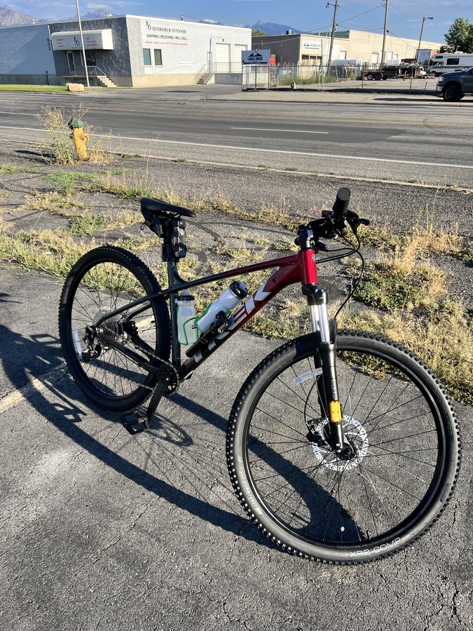 2022 Trek Marlin 6