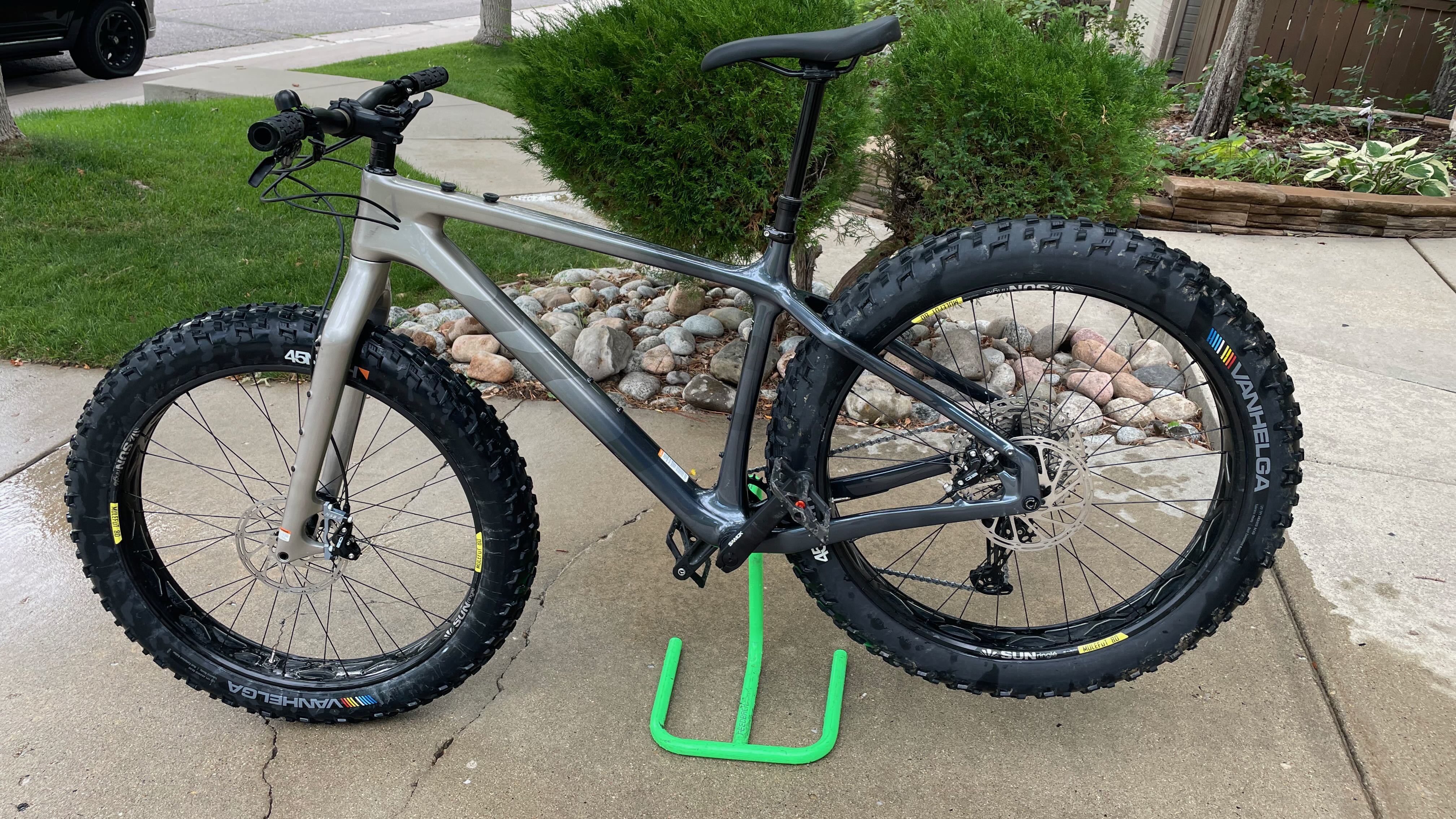 2021 Salsa Beargrease