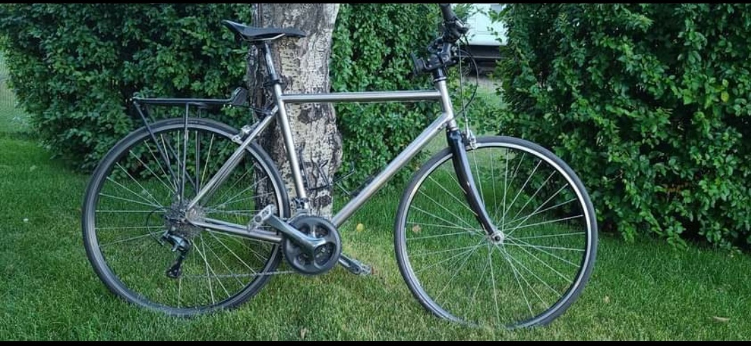 Unknown Backroads Touring (Van Nicholas Frame)