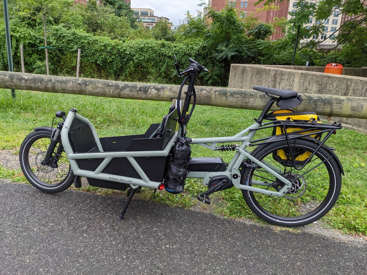 2022 Riese & Müller Load 60 cargo bike (front storage)
