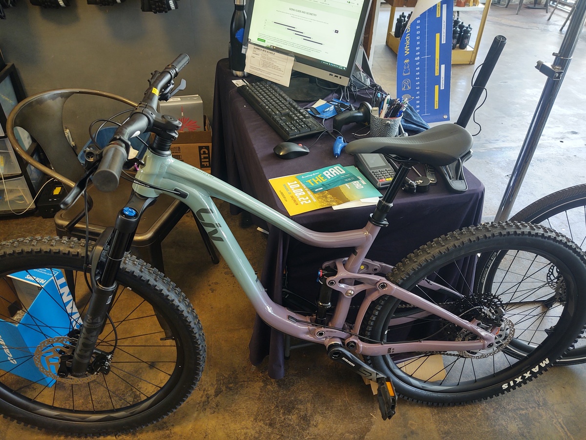 2027 Giant Liv Intrigue 5 S Eucalyptus