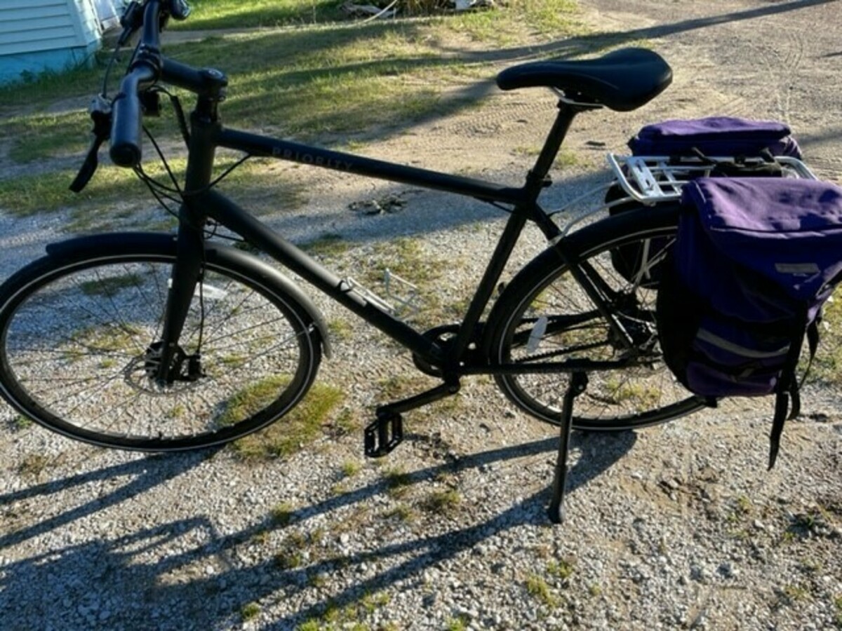 2022 Priority Bicycles Onyx