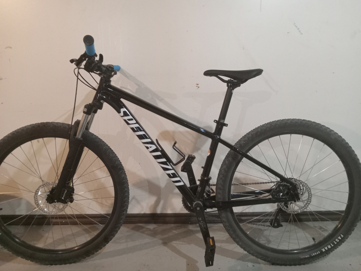 2022 Specialized Rockhopper