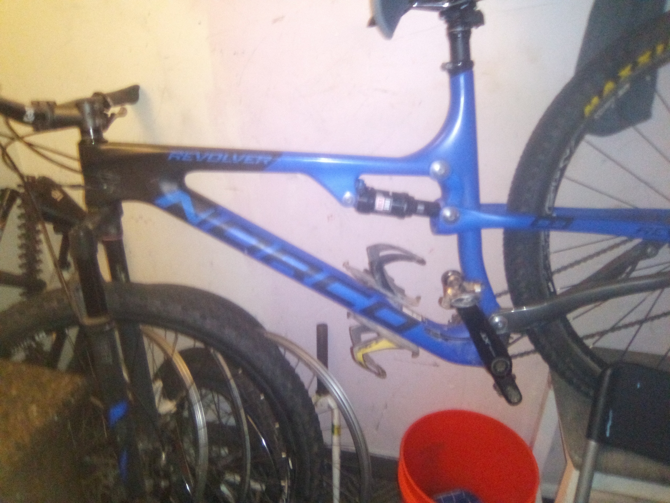 2021 Norco Bikes Revolver