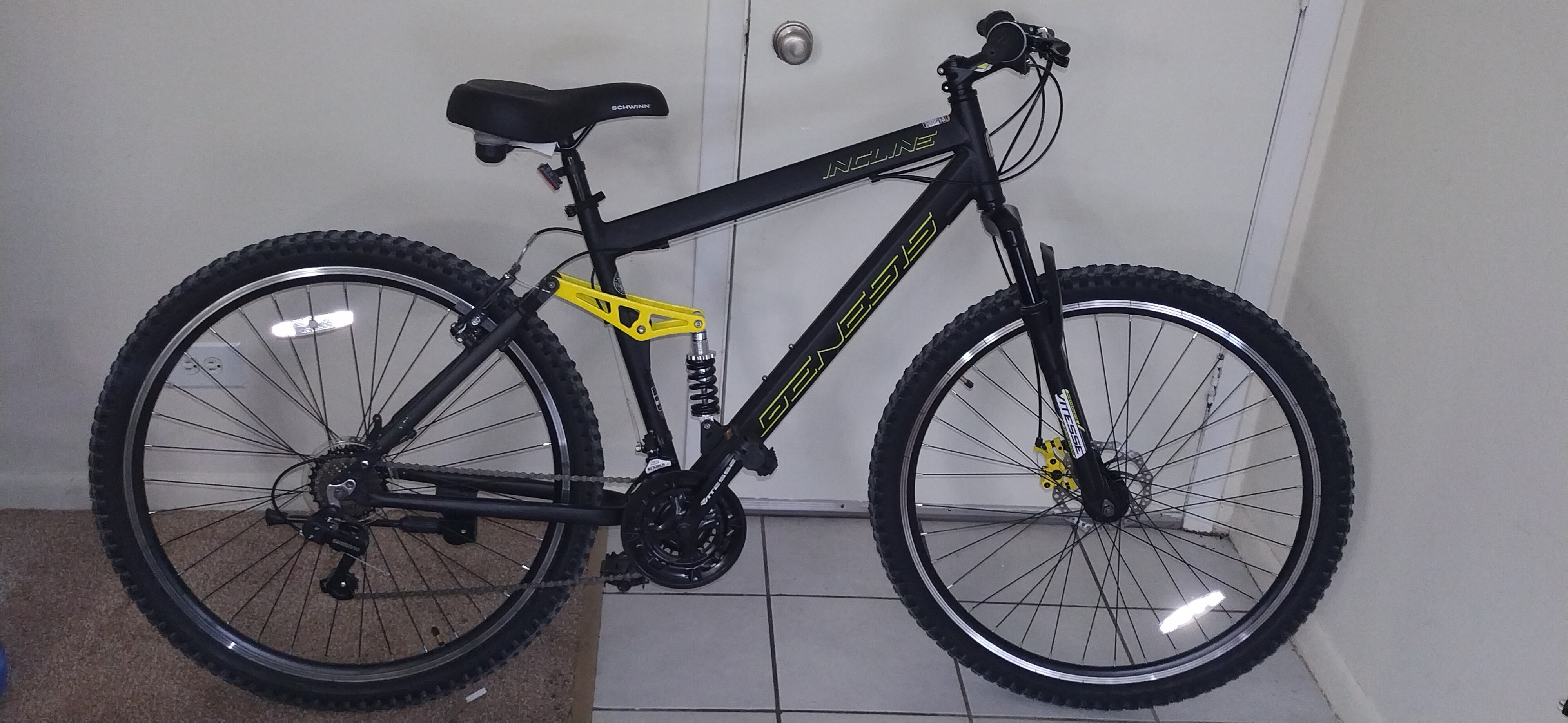 Genesis Genesis incline 29" mountain bike.