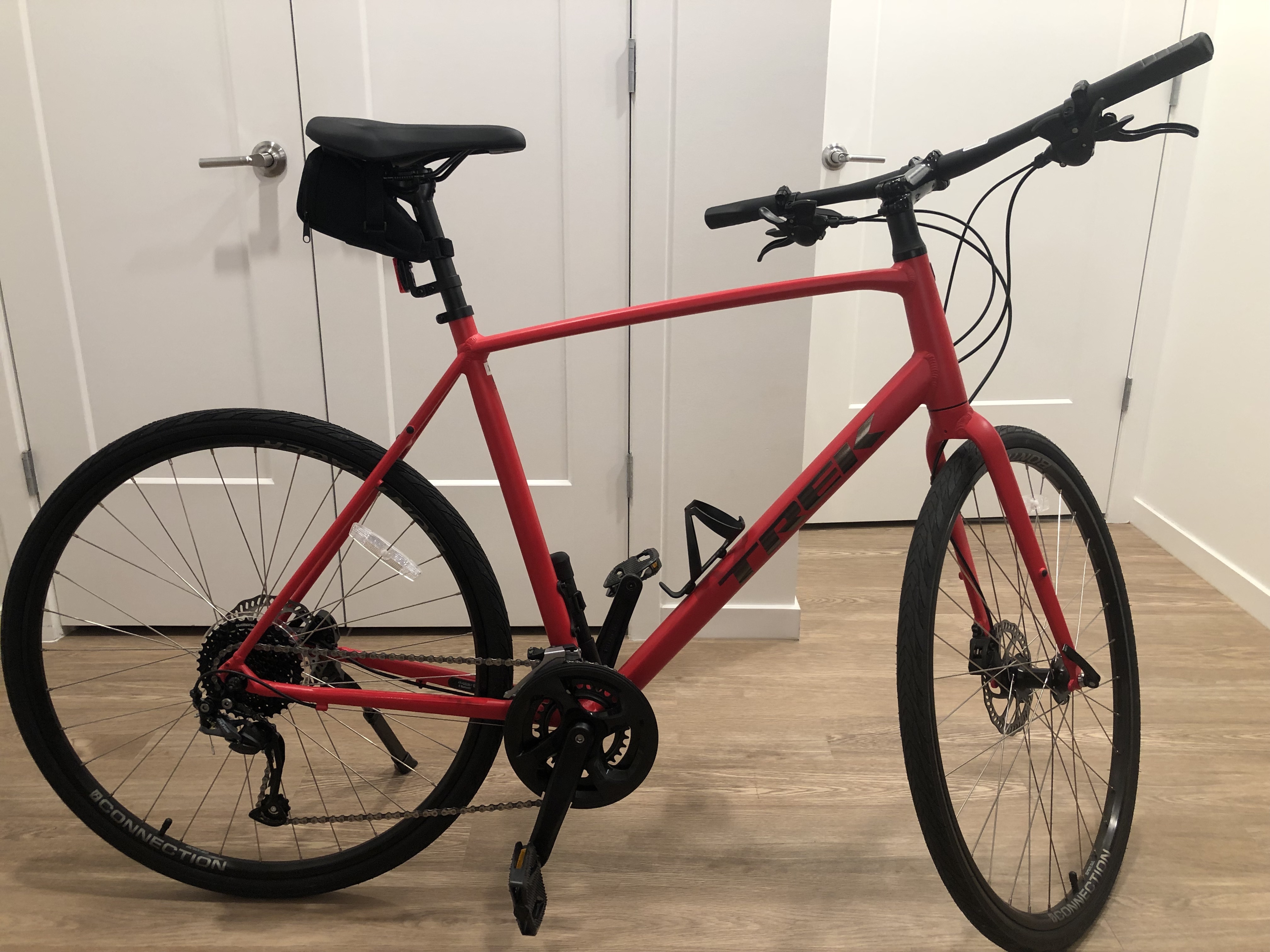 2022 Trek FX 2 Disc