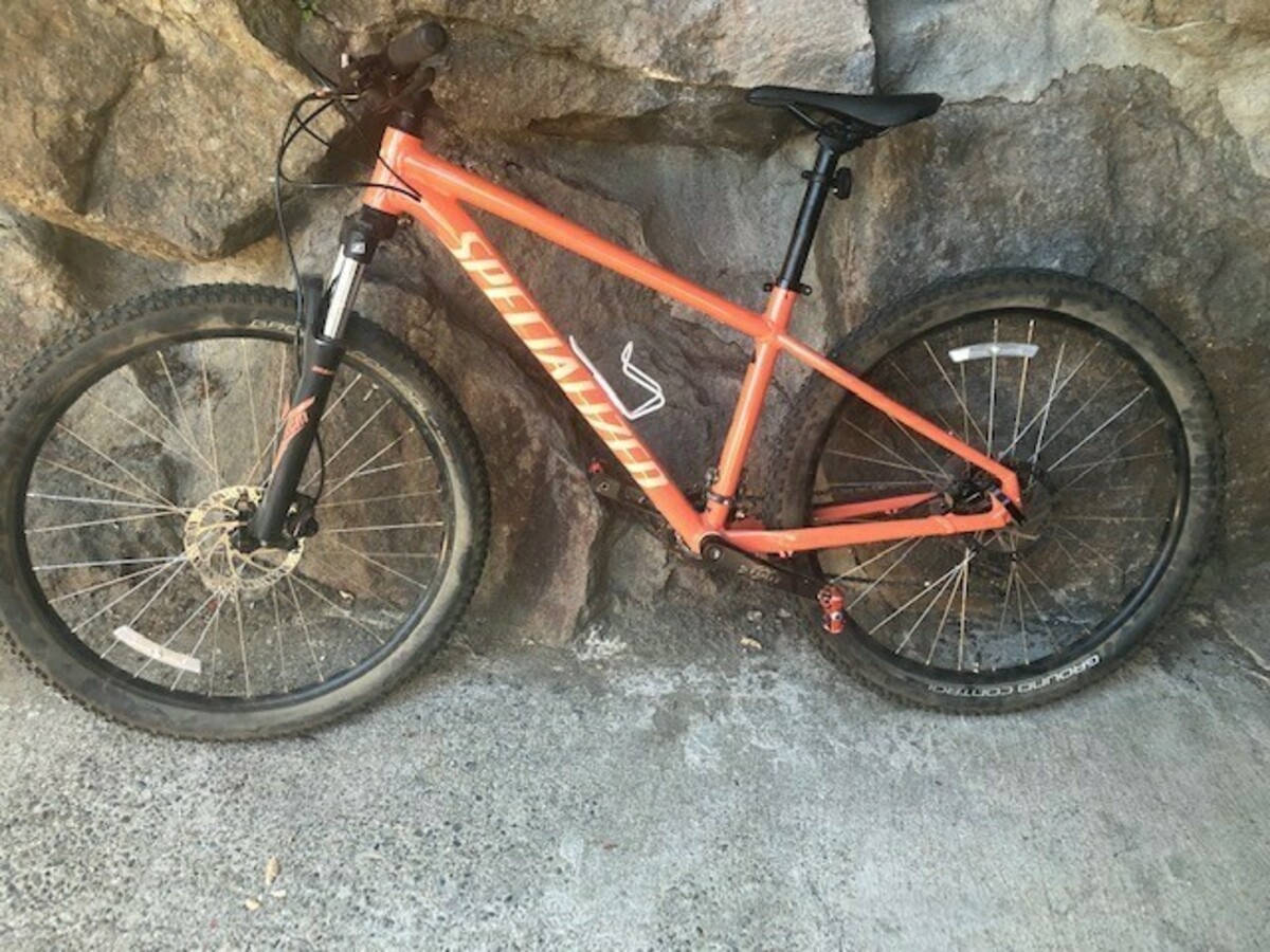 2020 Specialized Rockhopper Sport