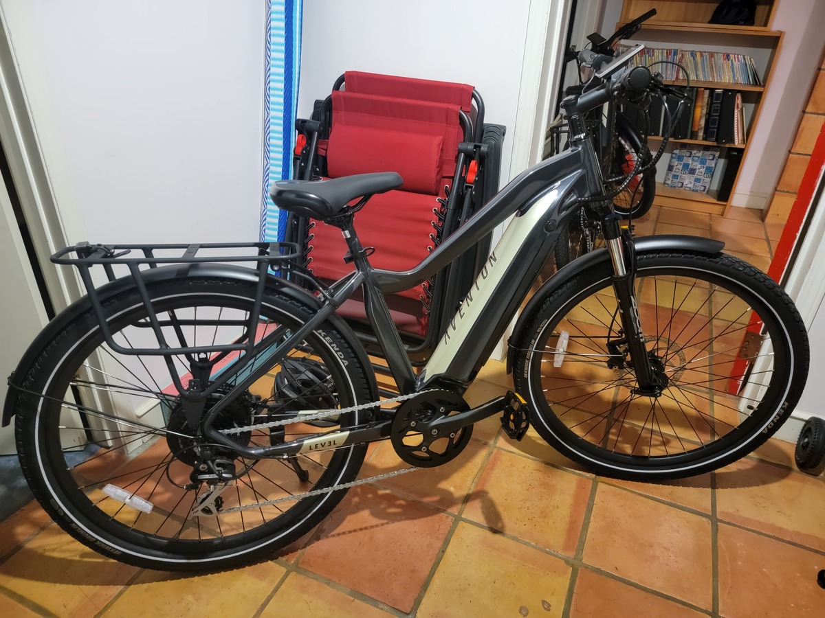 2022 Aventón Aventon Level