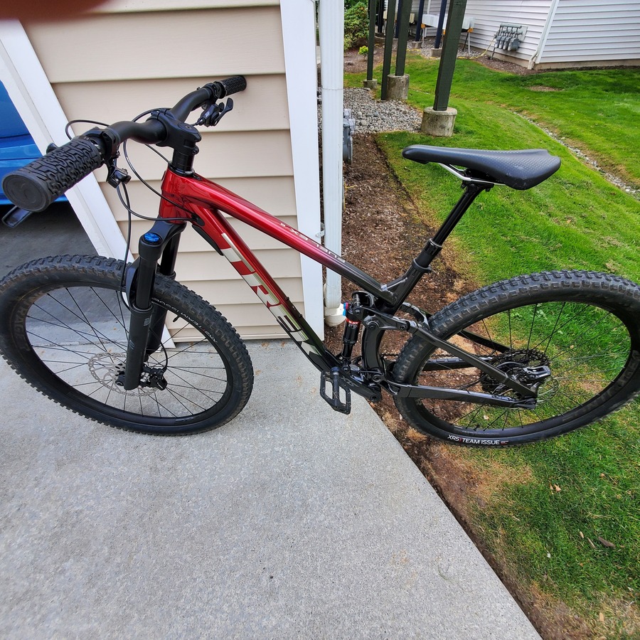 2022 Trek Fuel EX 8