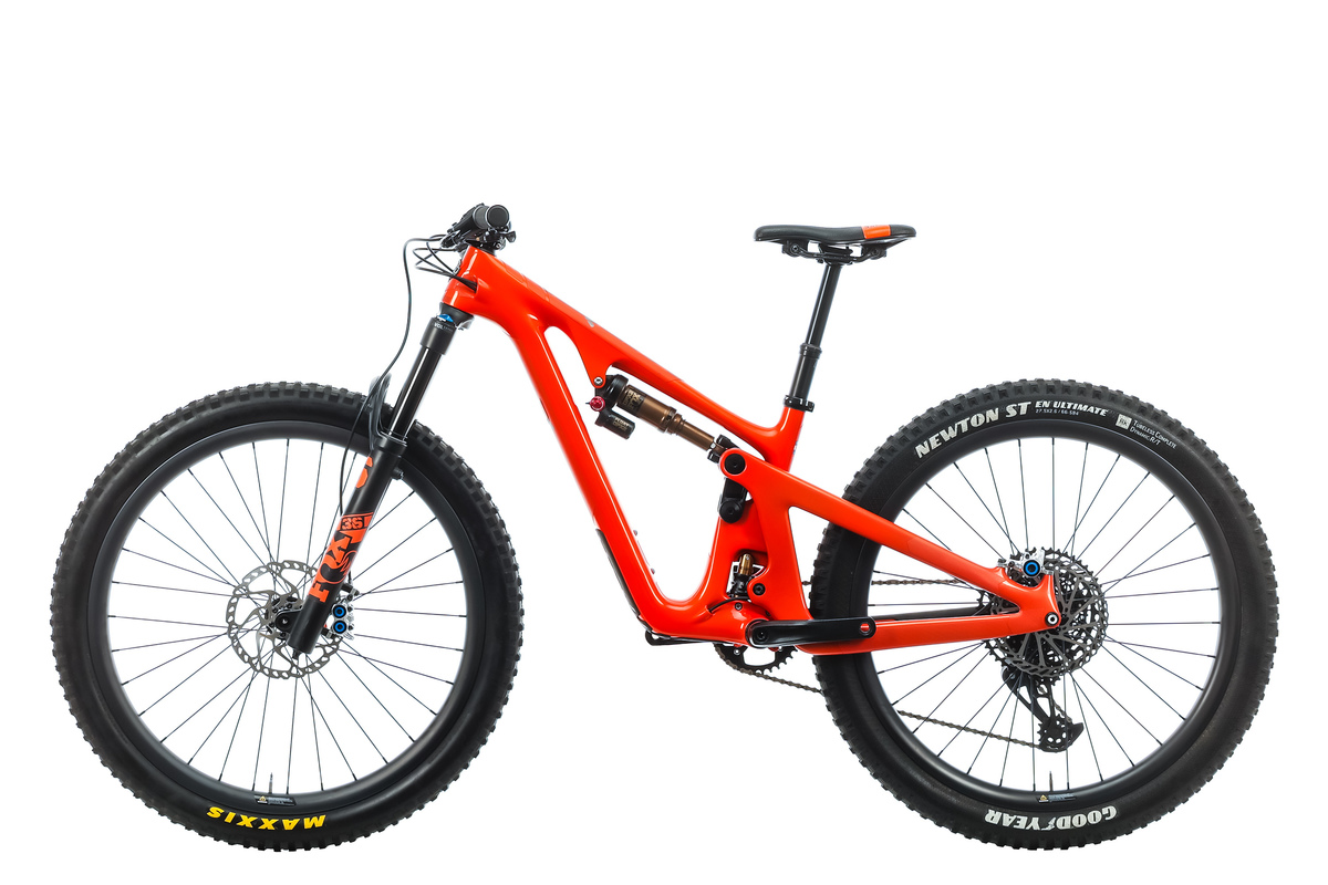 2022 Yeti SB140