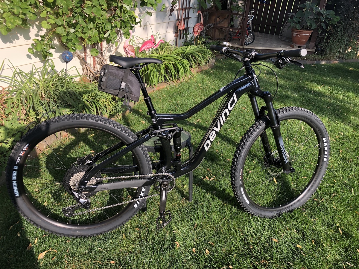 2022 Devinci Marshall