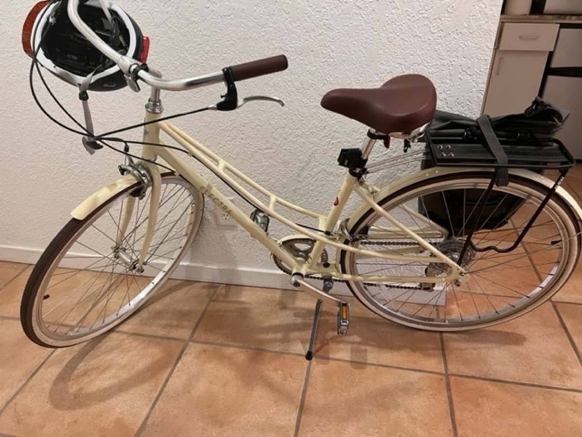 2021 Electra Loft 7D Step thru