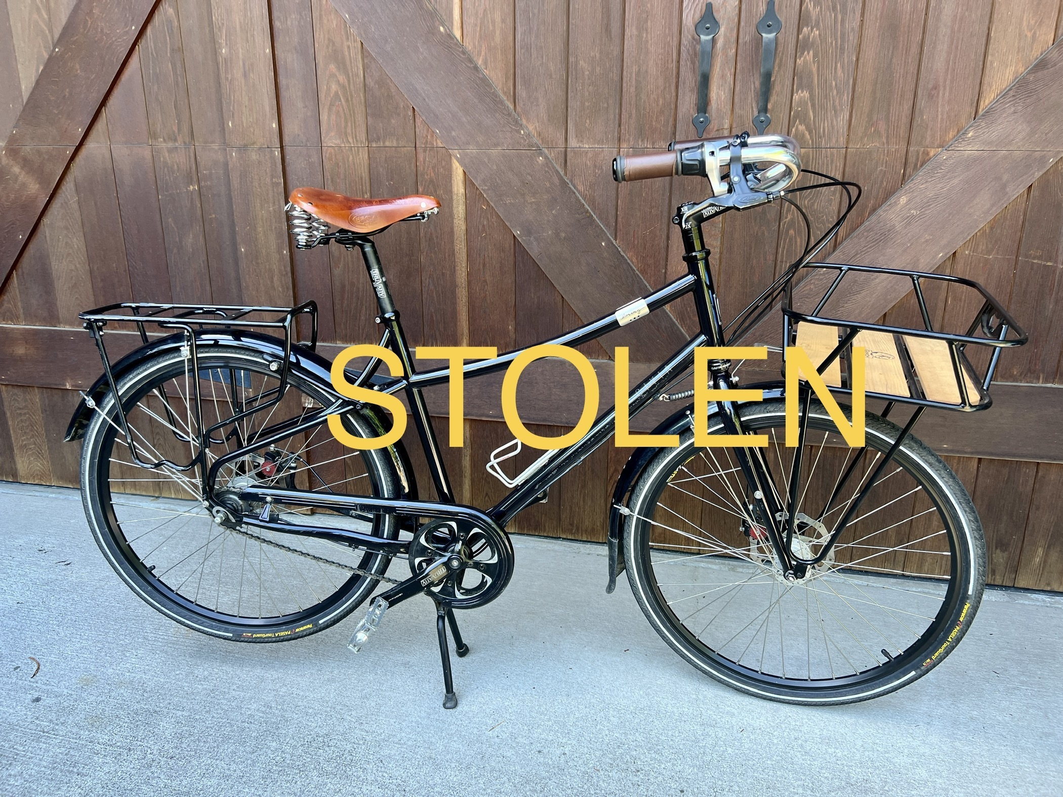 Stolen 2022 Civia Loring